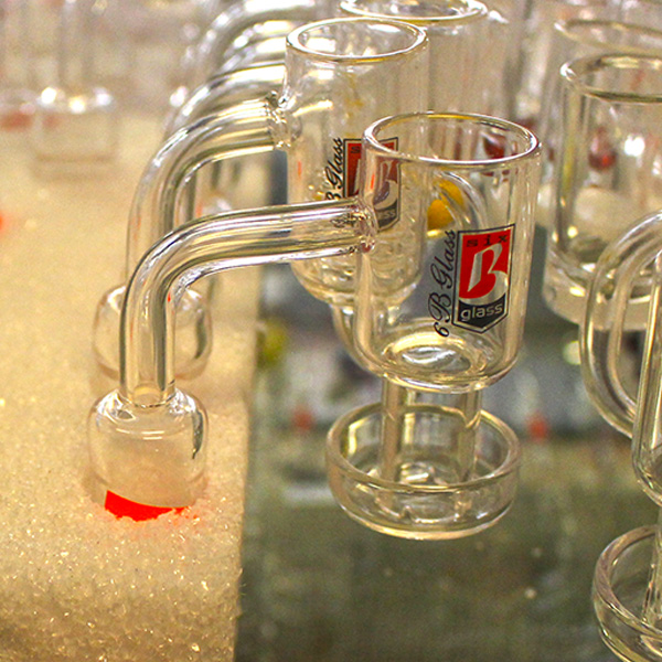 Northern Pipes Glass Co, high quality bongs, pipes, bangers, bubble caps